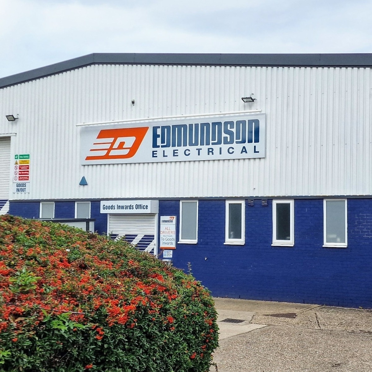 Edmundson Electrical Logo Darts Star Michael Van Gerwen Helps Open