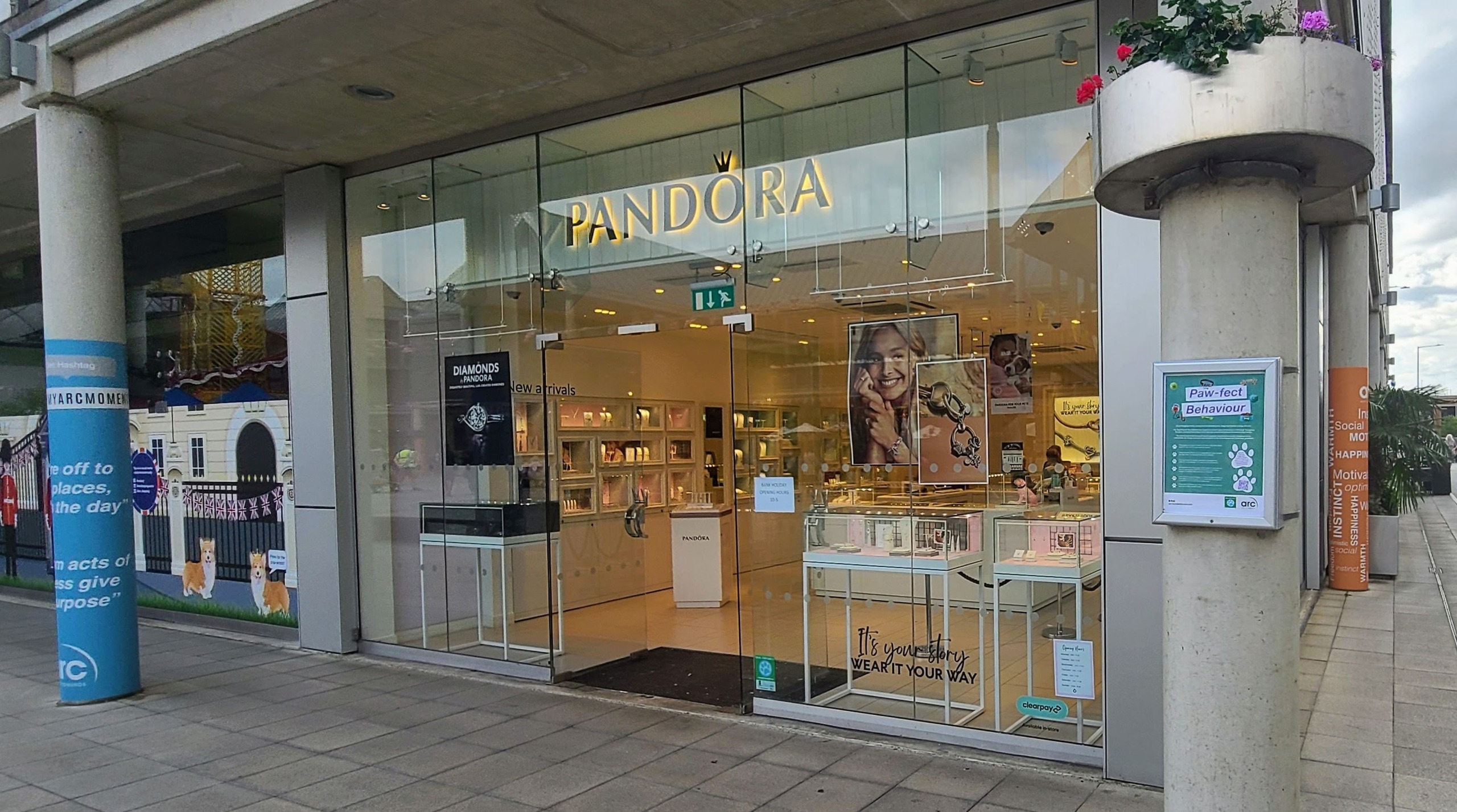 Pandora | eXplore Bury St Edmunds!